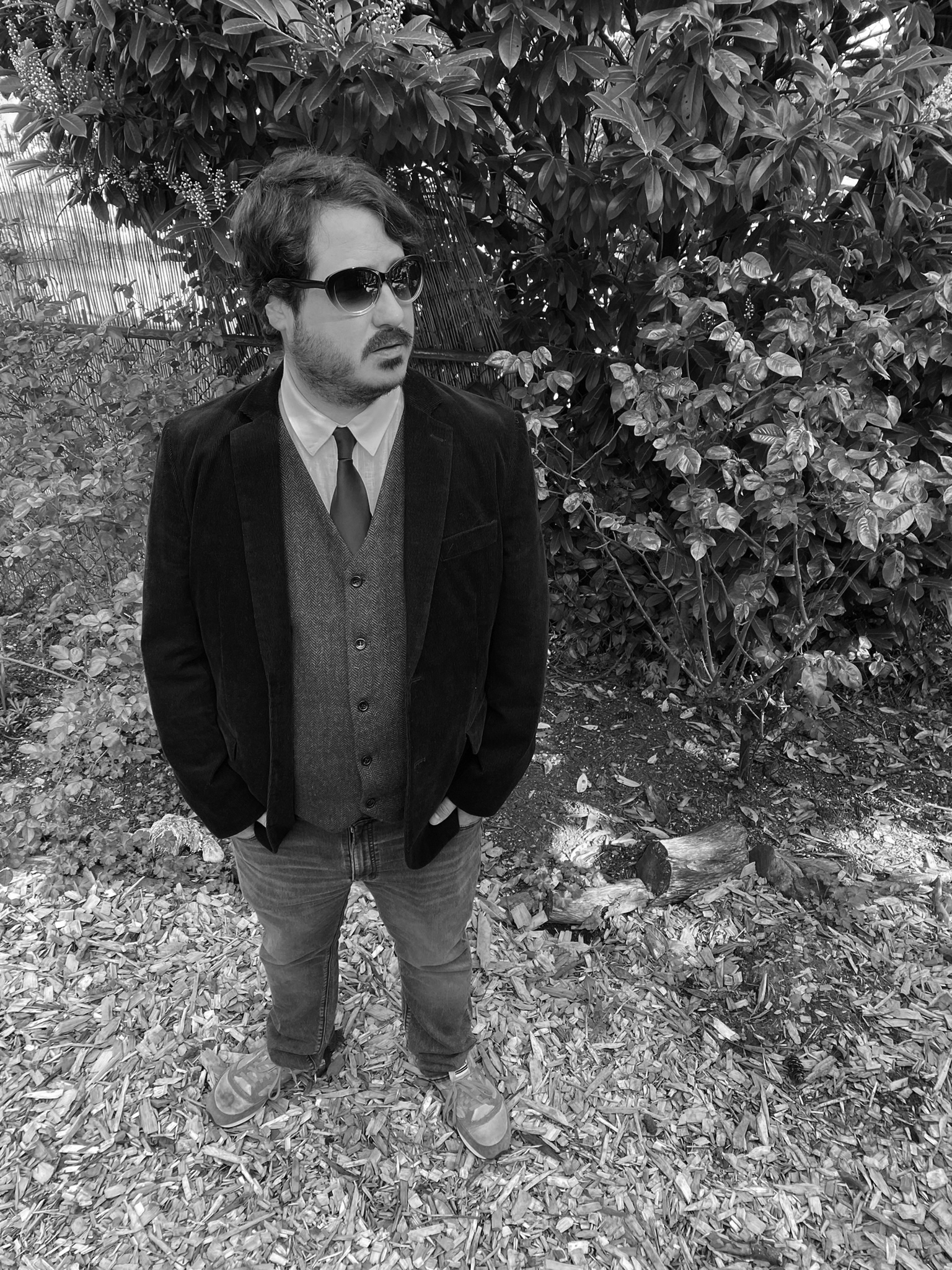 Ample Room For Grooving /// Mo Douglas - Popfad Music | Music Blog ...